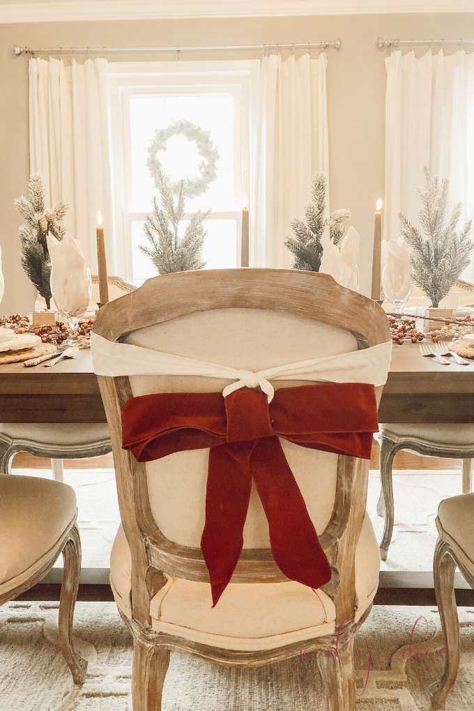 French Farmhouse Christmas Table Decorations - Marly Dice